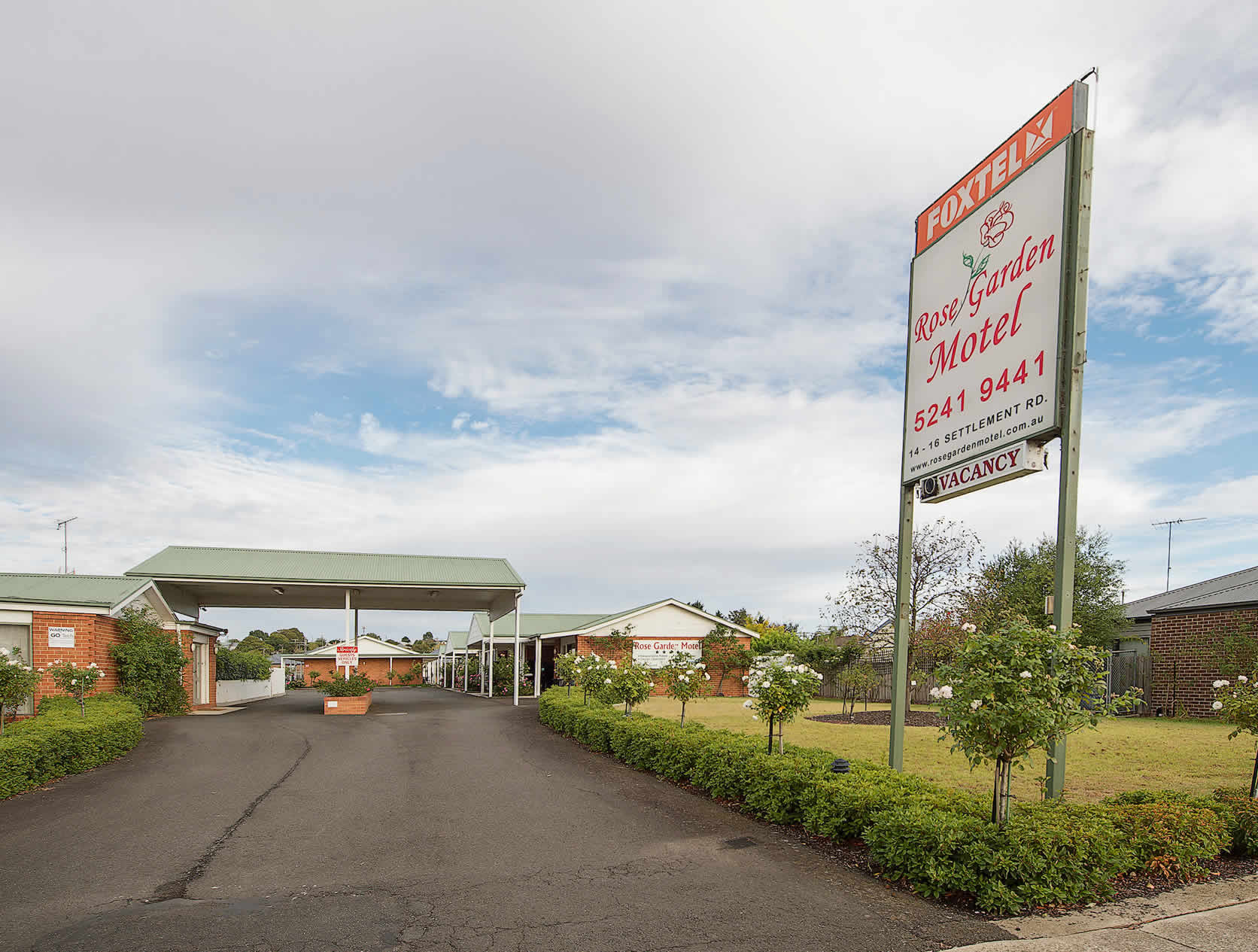 Geelong Accommodation | The Rose Garden Motel | Victoria